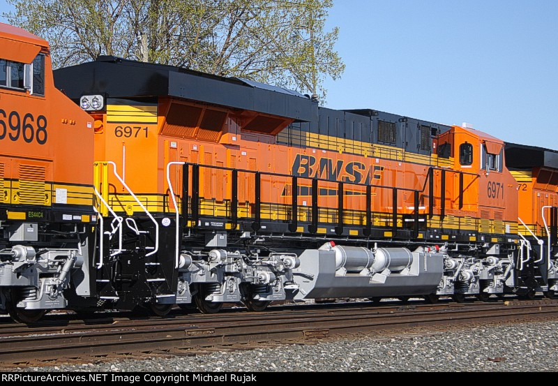 BNSF 6971